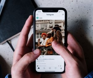 How to Use Instagram Story Countdown Sticker in 2023 - Boostmeup